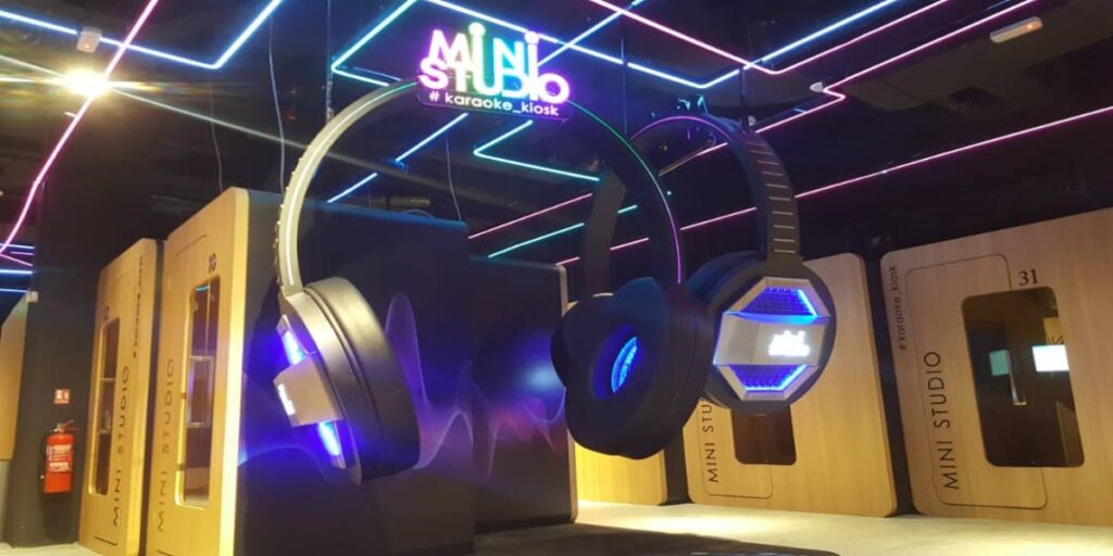 Mini Studio Gallery - Loud Speaker